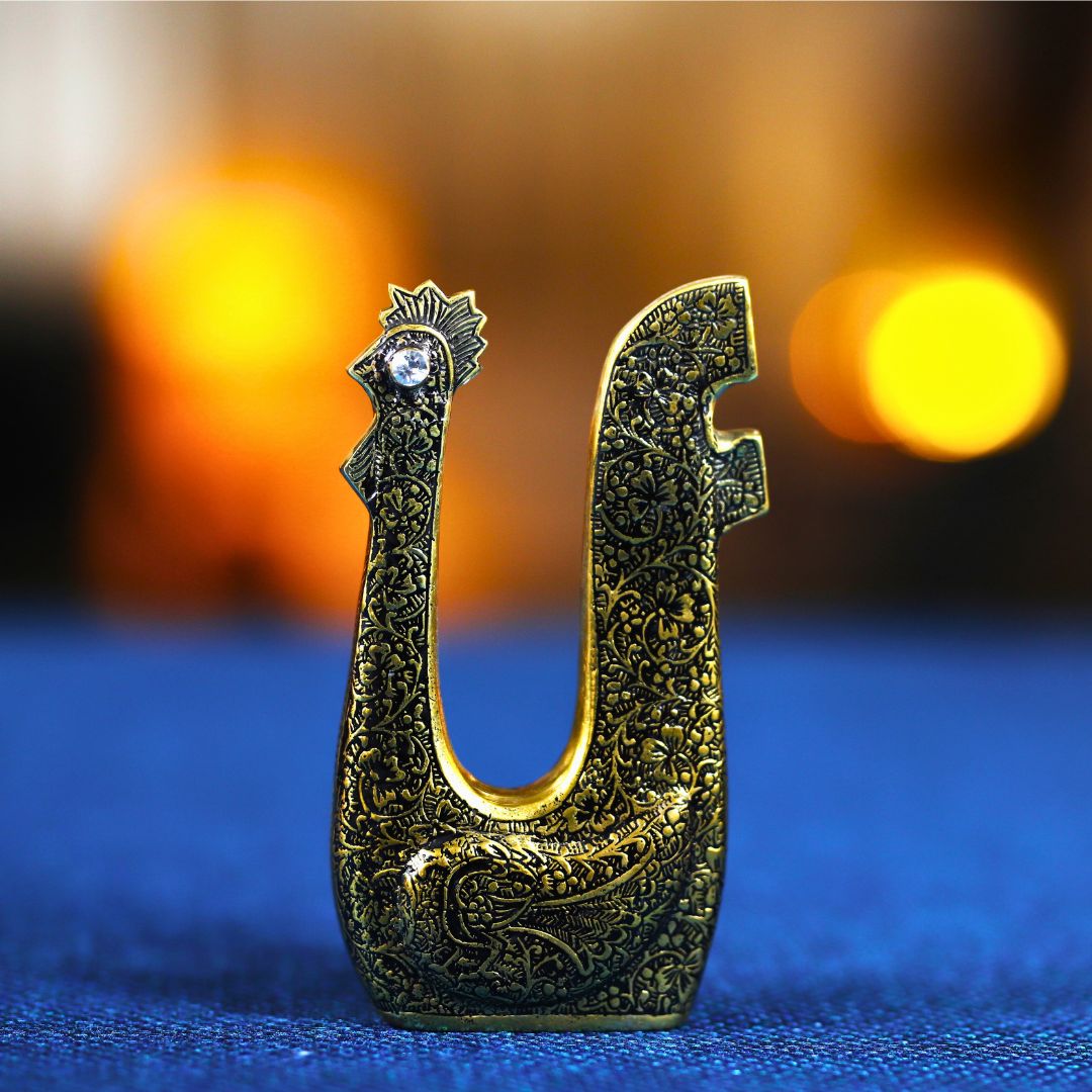 Handcrafted Showpieces |Small rooster in pure brass | Parodarsh